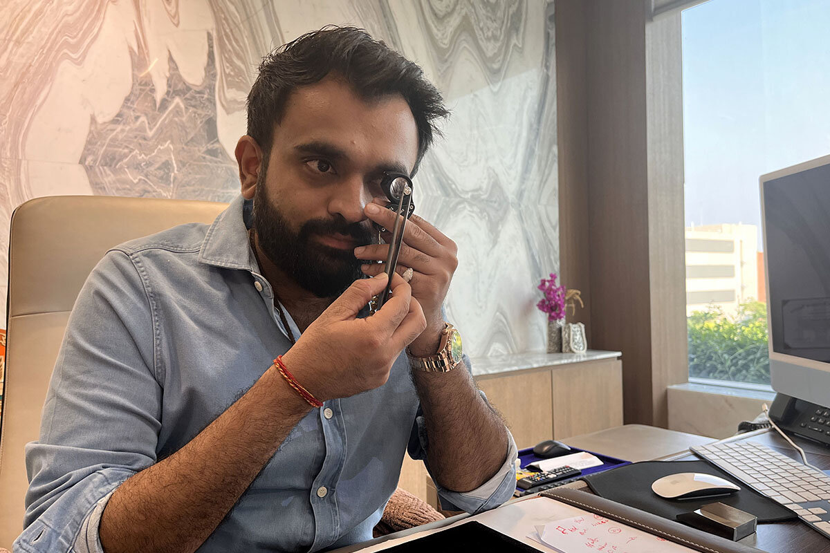 How lab-grown diamonds are reshaping this western India city - CSMonitor.com